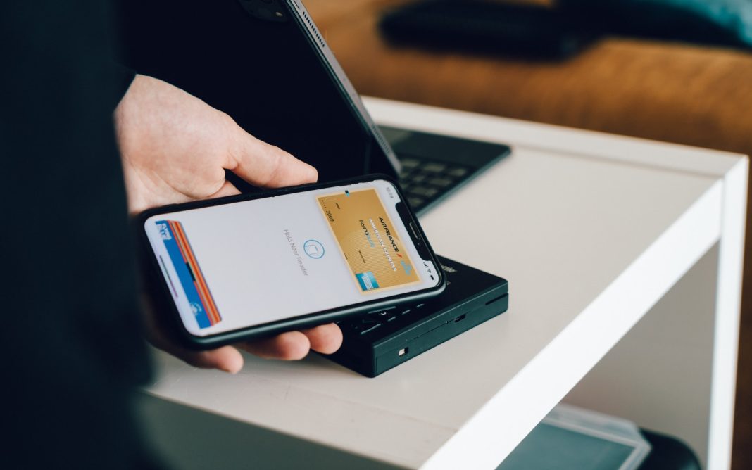 iPhone NFC: Does iPhone Have NFC? How to Use it? | TechLatest